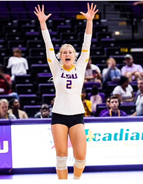 Mad for…Anna – He Never Misses